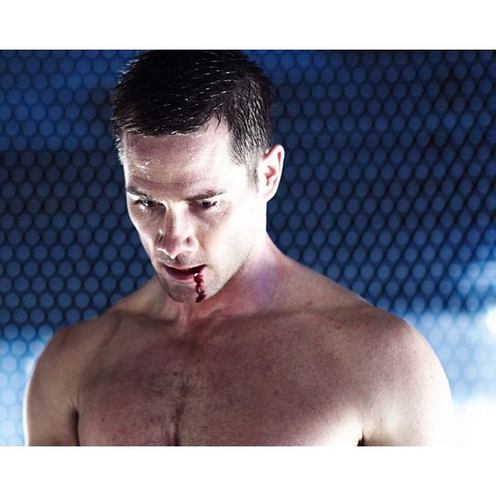 Luke Macfarlane Shirtless